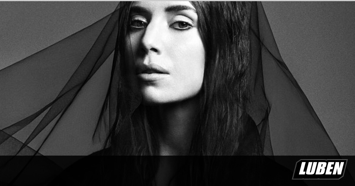 Ακούγοντας το “I never learn” της Lykke Li που μόλις κυκλοφόρησε