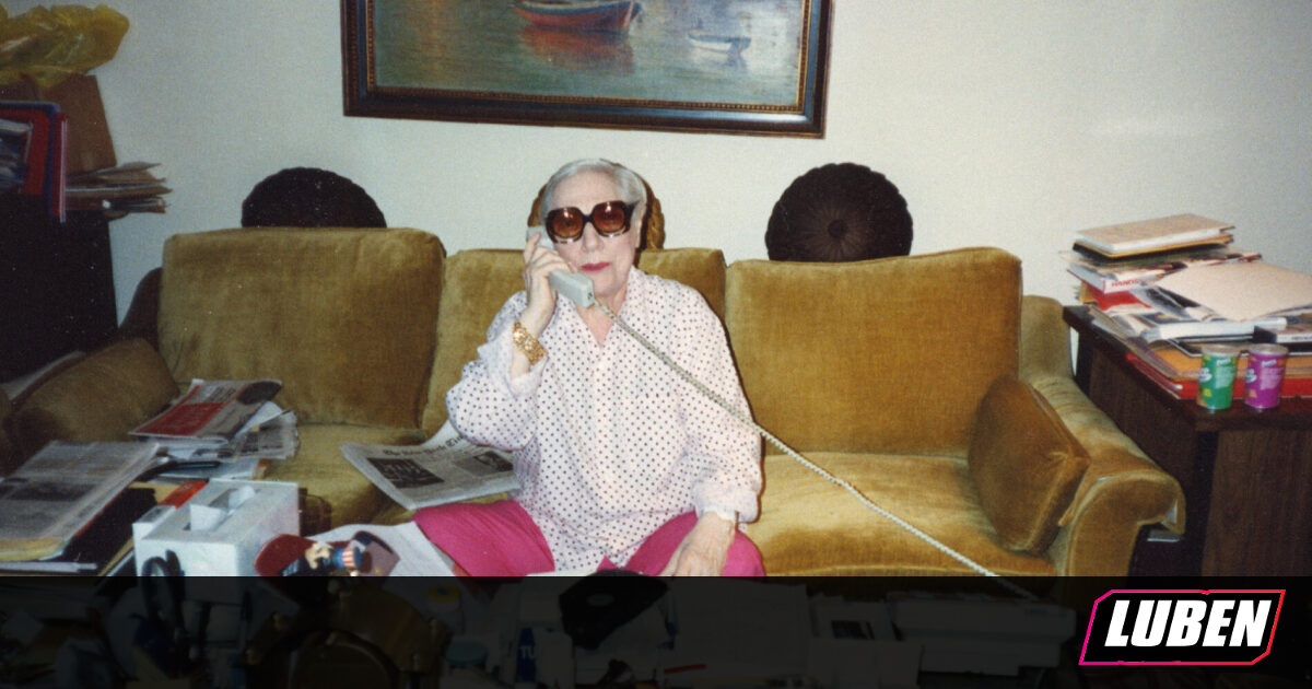 Το Queen of the Deuce αφηγείται την ιστορία μιας Ελληνοεβραίας λεσβίας ...